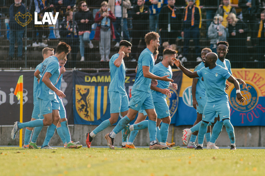 Starker 5:0 Sieg gegen den 1. FC Lok Leipzig – Viktoria Berlin Starker 5:0 Sieg gegen den 1. FC Lok Leipzig – Viktoria Berlin
